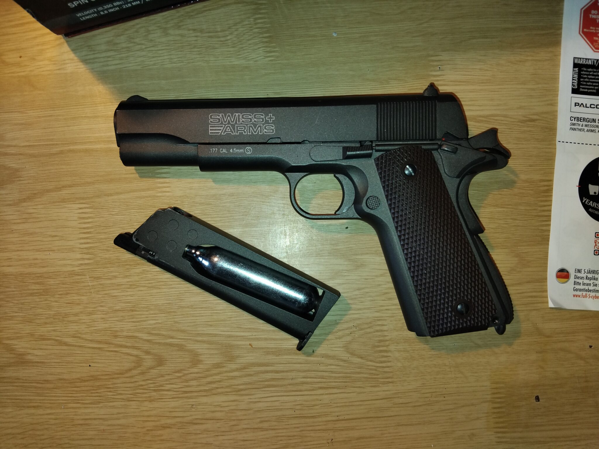 Pistolet SWISS ARMS SA P1 COLT 1911 NOUVEAU FULL METAL