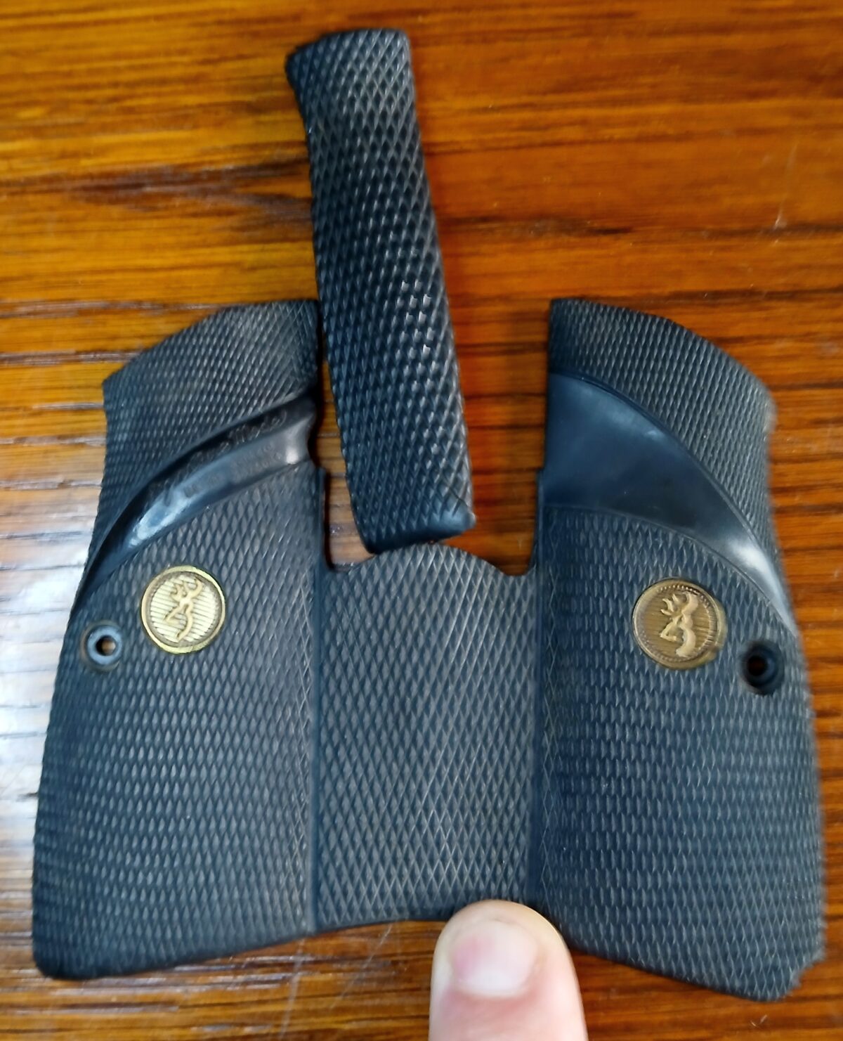 Poignée enveloppante Browning avec logo « tête de cerf » pour GP GP35